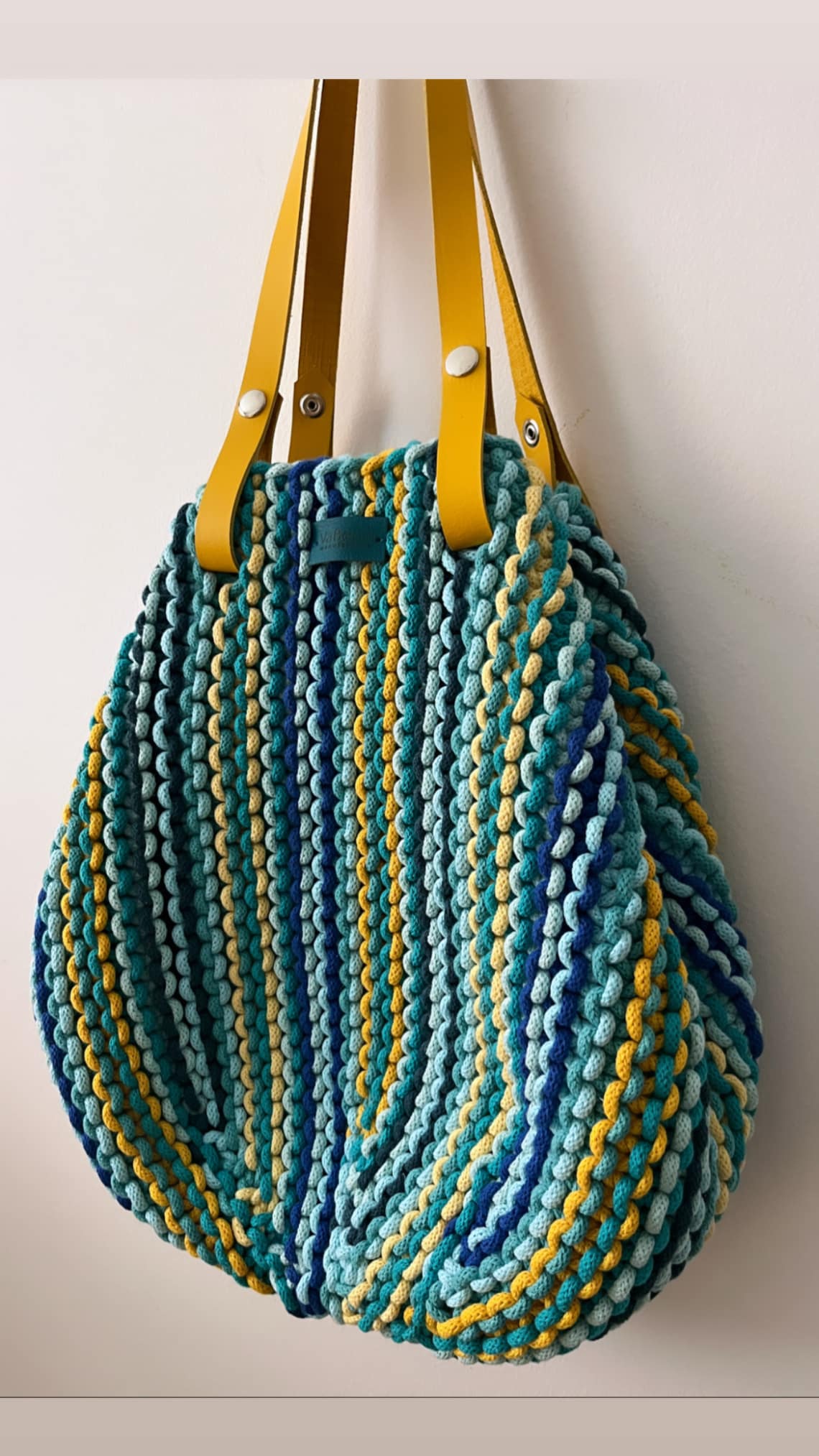 Szeretettel horgolva: egyedi fonalakból horgol csodaszép táskákat a ...