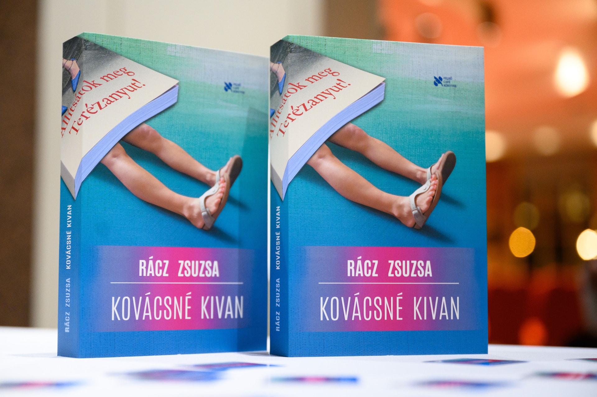 A magyar írónő különleges szemszögből világít rá a szülővé válásra