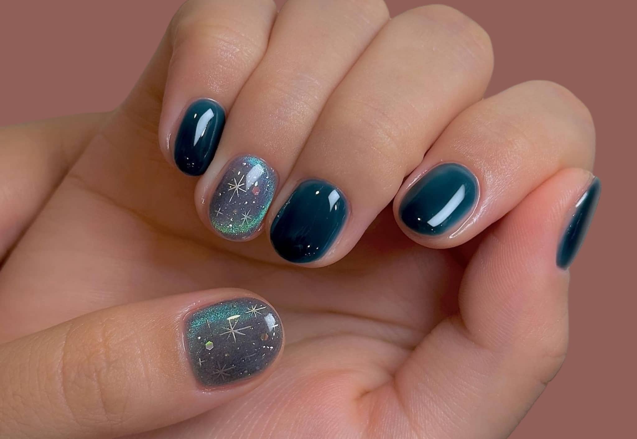 7 gyönyörű, trendi manikűr, amivel stílusosan indíthatod az újévet