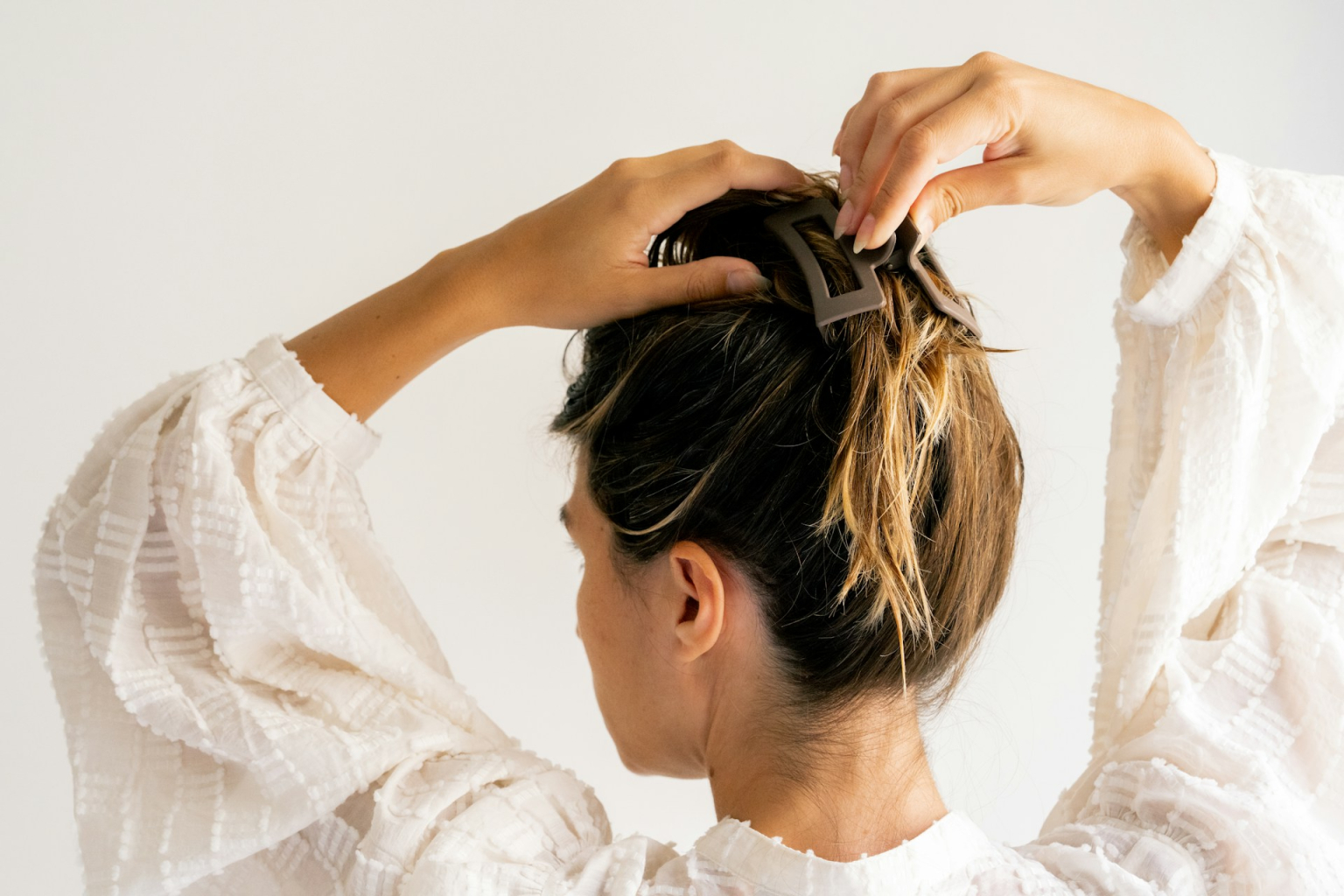 6 ok, amitől úgy érezheted, hogy „fáj a hajad”